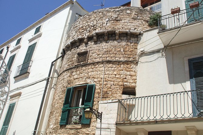 Private tour guide Conversano, the history of ancient Norba a few steps from the sea