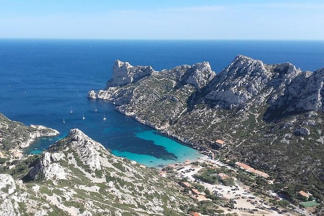 Private transfer by car: Airport from / to the City or Port of Marseille