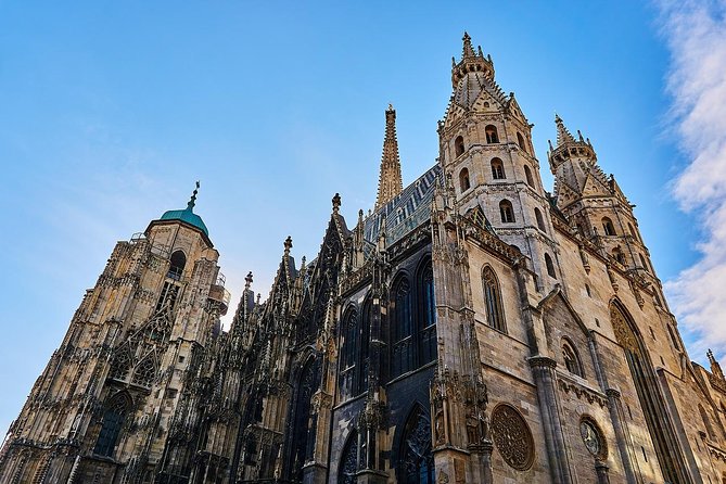 Private Transfer from Munich to Vienna with 2 hours for sightseeing