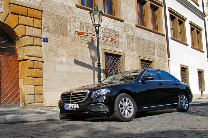 Private transfer: Prague to Vienna - Vehicles and Comfort