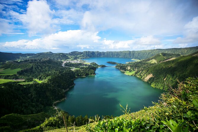 Private Transfer with sightseeing (Furnas or Sete Cidades) - What to Expect from the Tour: Deep Dive into the Itinerary
