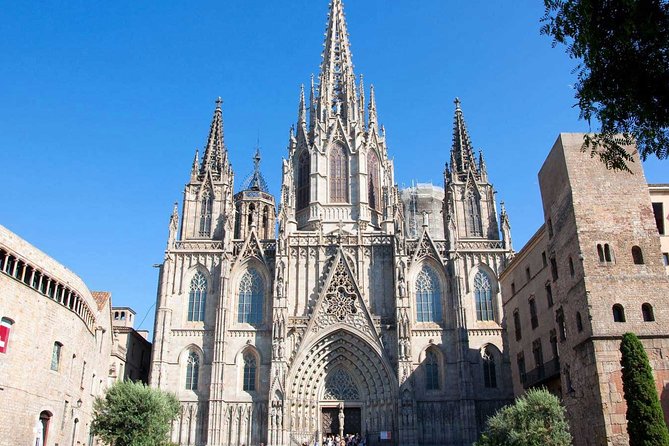 Private Walking Tour Across Gothic Quarter - Exploring the Itinerary in Detail