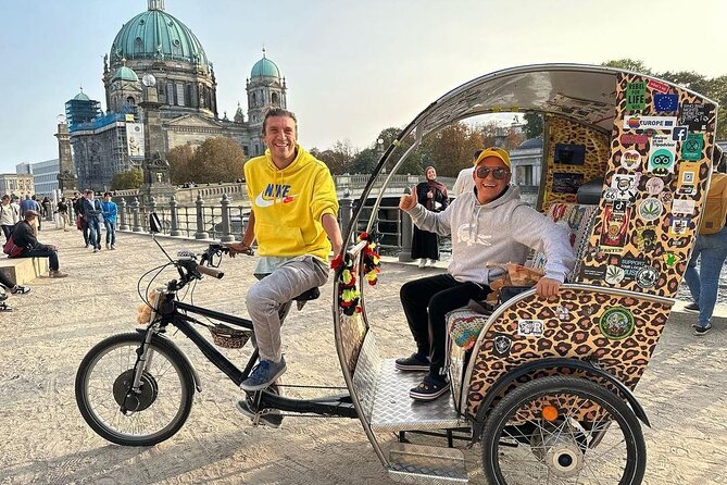 Rickshaw Tours Berlin - Groups of up to 16 people with several rickshaws - The Detailed Itinerary