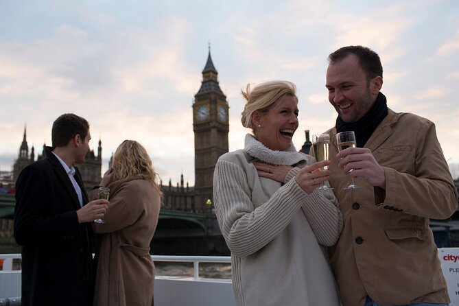 River Thames Evening Cruise with Sparkling wine and Canapés
