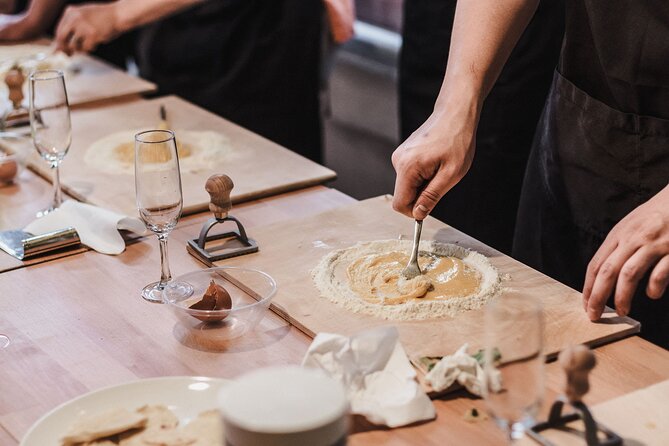 Rome Pasta-Making Class: Cook, Dine & Drink Wine With Local Chef - A Deep Dive into the Experience