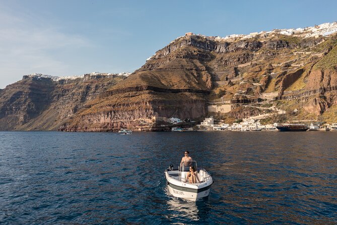 Santorini License-Free Boat Rental: Be a Captain for a Day - What Makes This Experience Special?