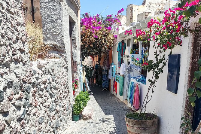 Santorini: Private Sightseeing Tour with Local Guide