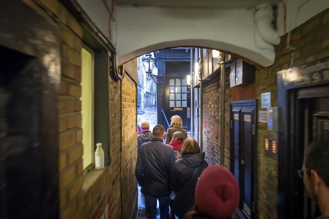 Secret Walking Tour of Central London - What to Expect from Your Guide and the Tour Experience