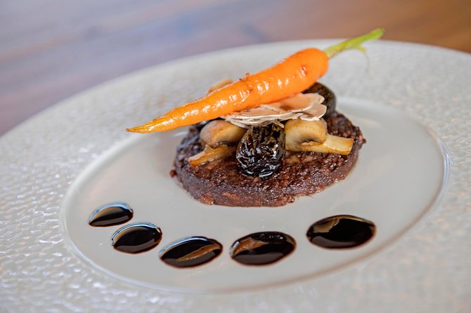 Seine River Sightseeing Cruise and Lunch at Le Bistro Parisien - Lunch at Le Bistro Parisien