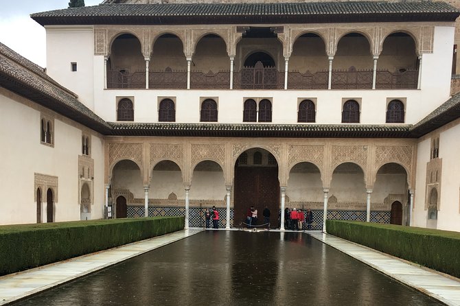 Semi Private Tour to the Alhambra from Nerja - Who This Tour Appeals To