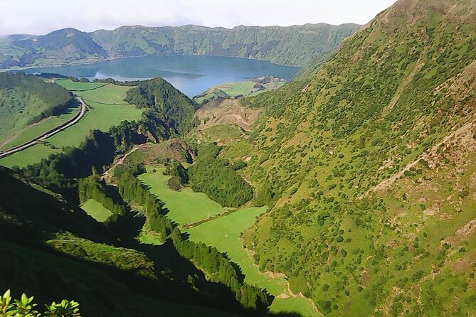 Shore Excursions to the volcano and crater of Lagoa das Sete Cidades - Who Should Consider This Tour?