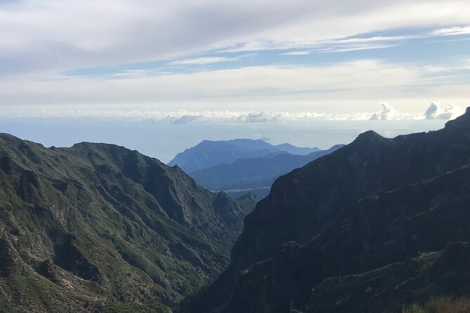 Sunrise Pico do Areeiro to Stairway to Heaven (Private) - Meeting Points and Timing