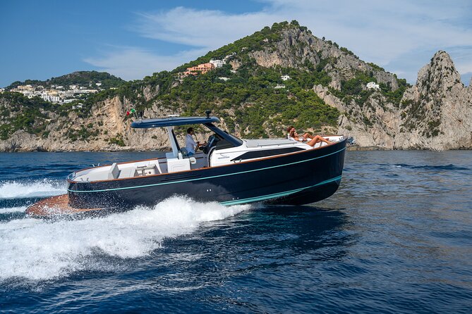 The Blue Fever: Capri island day cruise - What Could Be Better?