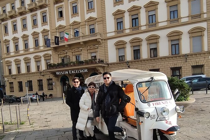 Tour of Florence OldTown in golf cart etuktuk (Minimum 2 PAX) - Detailed Breakdown of the Itinerary