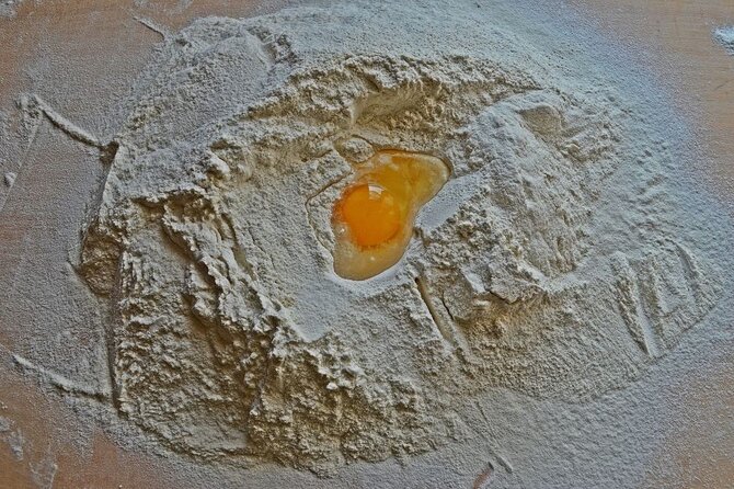 Traditional Pasta Cooking Class with Tiramisu small group - Why This Class Stands Out