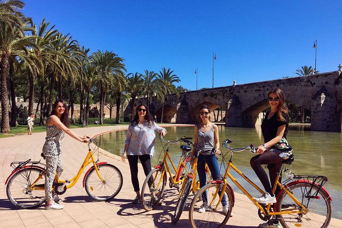 Valencia City MO'Bike Tour