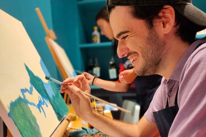 Vermouth-Art, paint and sip and Spanish Vermouth - Who Should Consider This Tour?