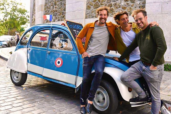 Vintage 2CV Adventure: 1-Hour Paris Highlights Tour
