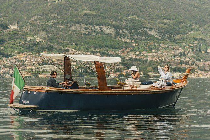 3 hours Private Boat Tour on Lake Como Bellagio
