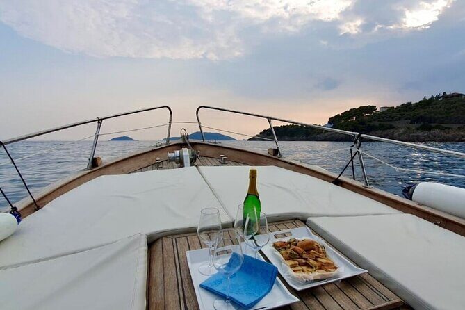 3 Hours Sunset Boat Tour to Golfo dei Poeti Shared