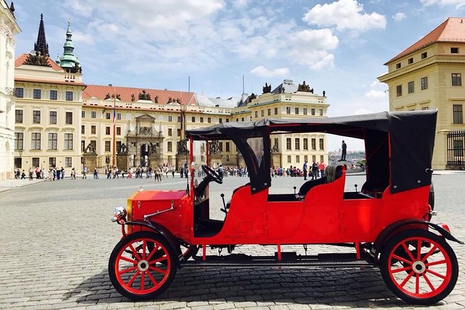 1,5 hour oldtimer convertible Prague sightseeing tour - Who Will Love This Tour?