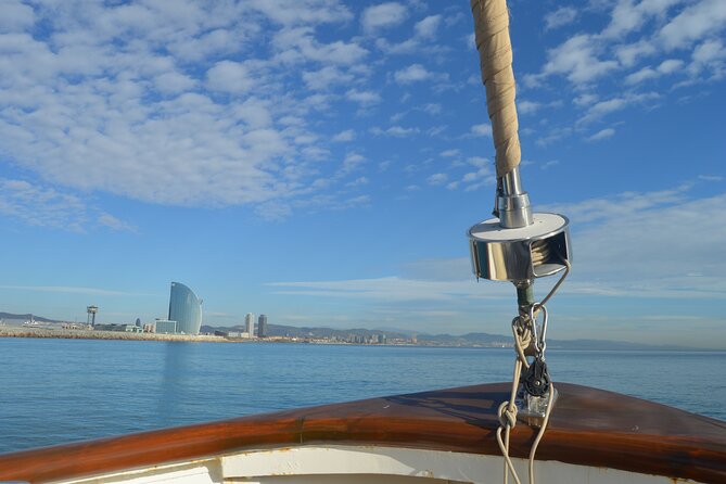 1,5 Hour sunset Tour on a Historical Boat with music DJ &, drinks - Final Thoughts: Is It Worth It?