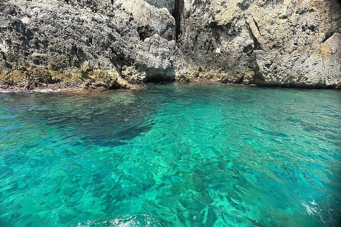 4-Hour Private Boat Tour of Ortigia Island with Lunch - Sip, Savor, and Swim: The Onboard Experience