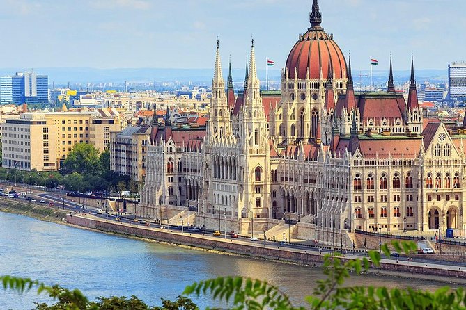 6 hours Private City Tour of Budapest With Winetasting and Danube evening cruise - Why This Tour Works Well