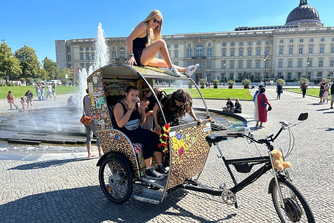 Berlin Rickshaw Tours Historical & Photo City Tour 120min - Sightseeing - Unmatched Photo Opportunities