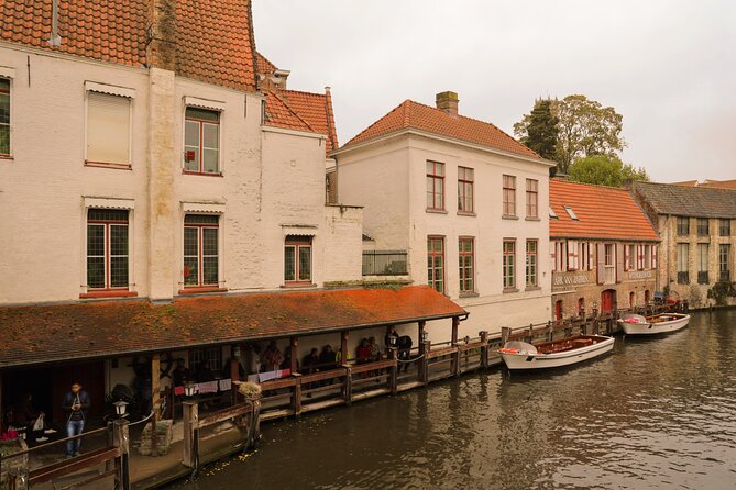 Bruges Guided Day Trip with Canal Cruise Option and Hotel Pickup - Transportation and Group Dynamics