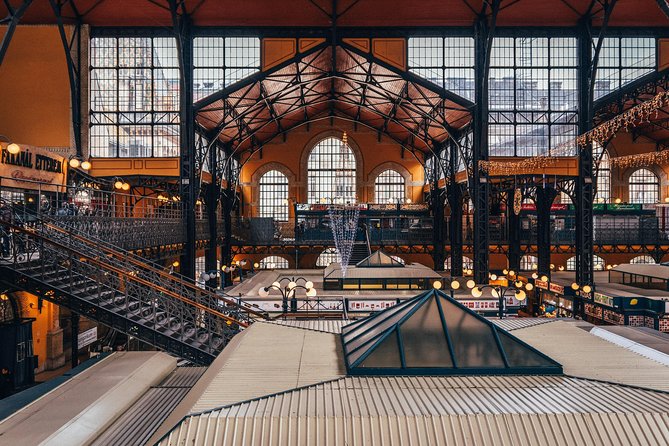 Budapest: Book A Local Host - What about Accessibility and Group Size?