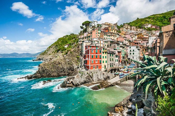 Cinque Terre Private Tour by minivan and ferry-boat from Lucca - Pricing and Value