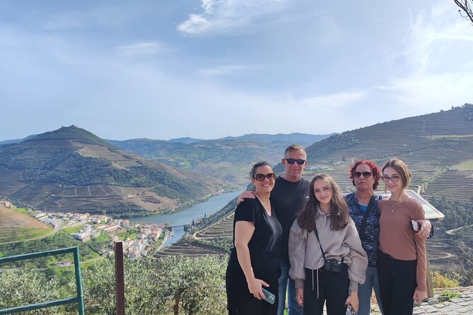 Douro Valley full experience with limited small group - The Scenic Route and Additional Highlights