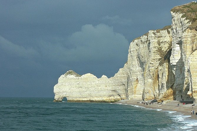Etretat and Le Havre Private Day Trip from Paris - FAQ