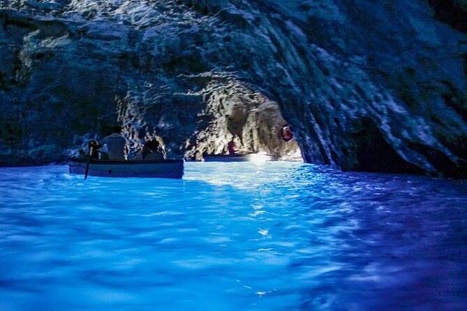 Experience 8 Hours Day Tour Departing from Naples to Capri - Exploring Capri: The Island’s Highlights in Detail
