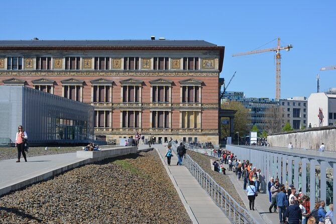 Explore Berlin History and Highlights Sightseeing Tour - Who Should Consider This Tour?