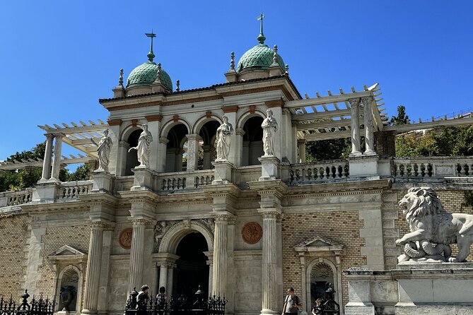 Gems of the Budapest Castle District Walking Tour - Who Should Join?