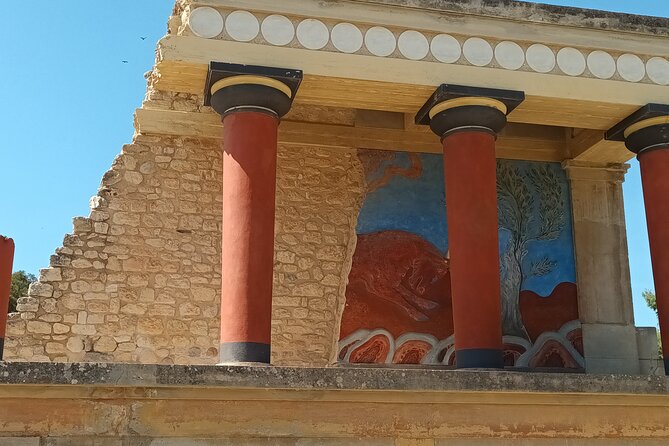 Guided Tour in Knossos Palace - FAQs