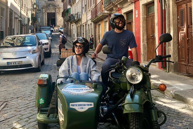 Half Day Highlights of Porto on a glamorous sidecar - FAQs