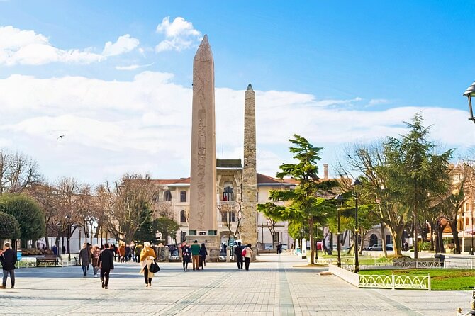 Istanbul Must See:Hagia Sophia Bluemosqu Topkap Basilica Cistern Bosphorus Tour - The Experience You Can Expect