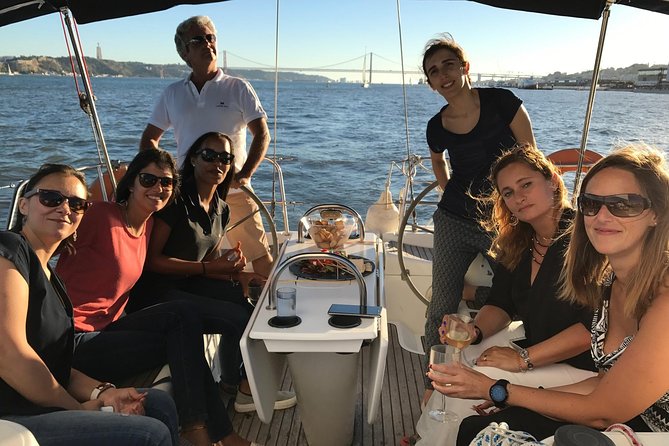 Lisbon River Sailing Cruise - The Experience of the Guides and Crew