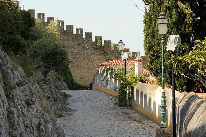 Lisbon to Fatima Obidos Nazare Private Tour - Stop 2: Nazaré — The Surfing Giant’s Playground