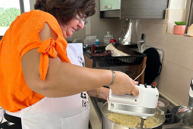 Local Flavors with Dionisis & Rania in Zakynthos - FAQ