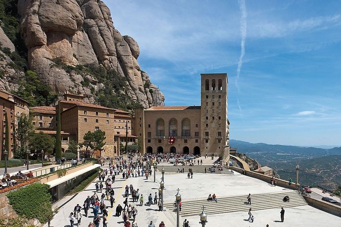 Marvellous Montserrat Private Day Tour : Train & Cable-car tickets Included - Analyzing the Cost and Value