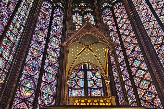 Notre Dame Outdoor Walking Tour + Skip The Line Sainte Chapelle. - FAQs