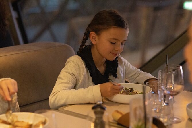 Paris Early Evening Dinner at Eiffel Tower's Madame Brasserie - FAQs