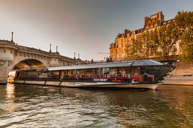 Paris Seine River Marriage Proposal Cruise by Bateaux Mouches - The Experience on Board