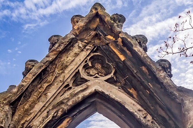 Père Lachaise Cemetery Art: Watercolor Postcard Workshop in Paris - A Closer Look at the Experience