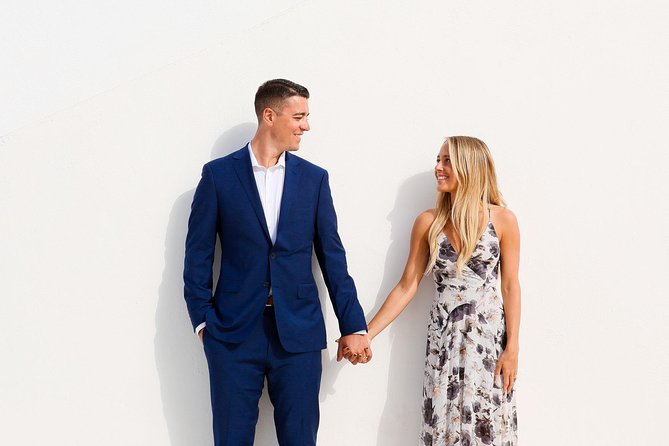 Personal Travel and Vacation Photographer Tour in Santorini - Value and Booking