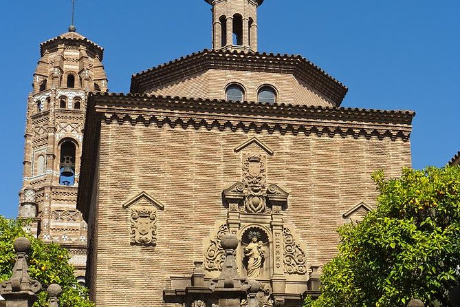 Poble Espanyol Private Tour in Barcelona with Pick up and Drop off - Practical Details: What to Expect